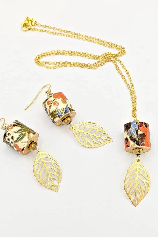 Exquisite Japanese Paper Jewelry by CleOrigami