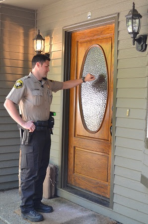 Sheriff or Licensed Process Server to Serve Documents?