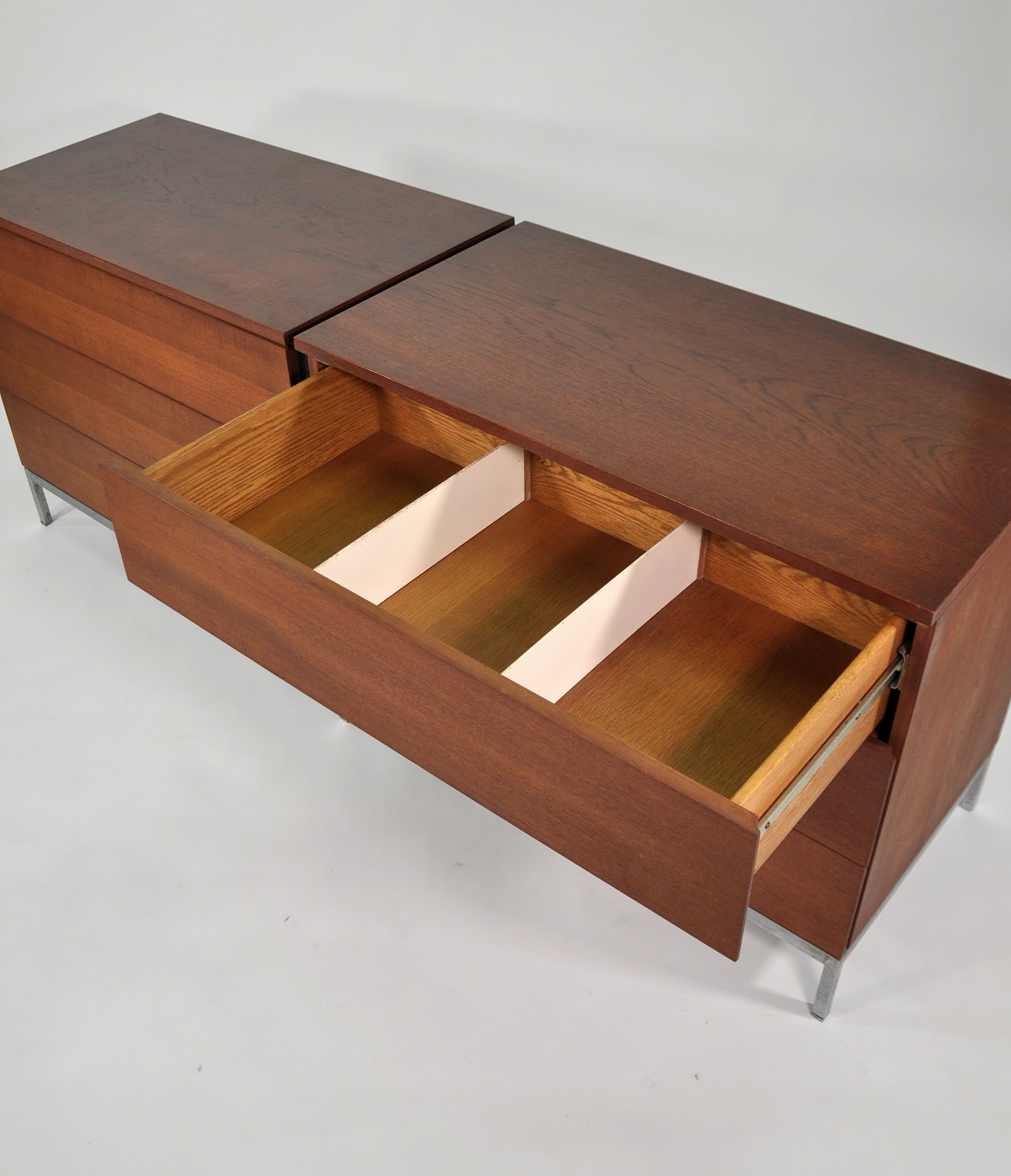 SELECT MODERN: Florence Knoll for Knoll Associates Walnut and Chromed ...