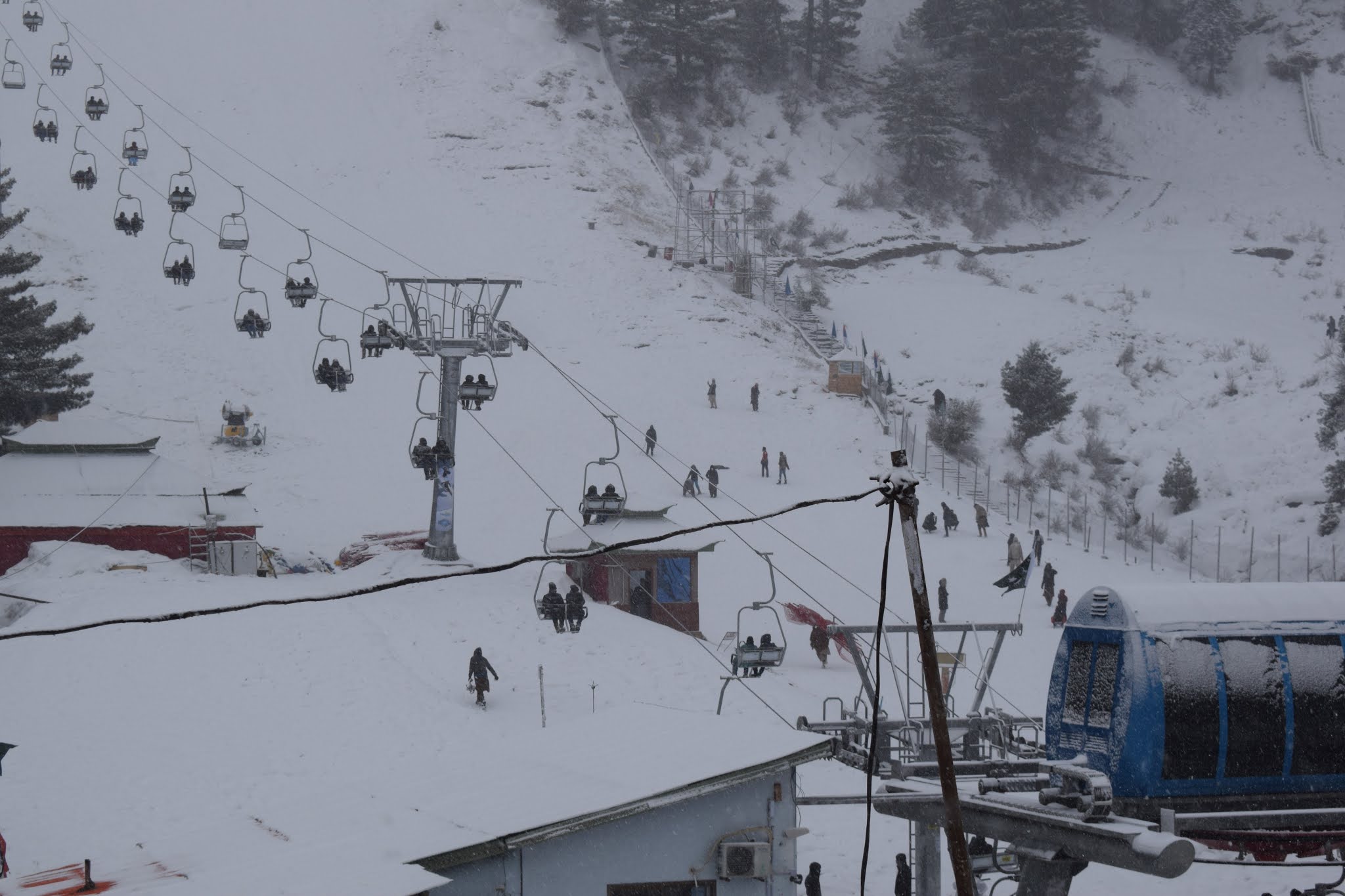 FIRST SNOWFALL OF 2021 IN PAKISTAN