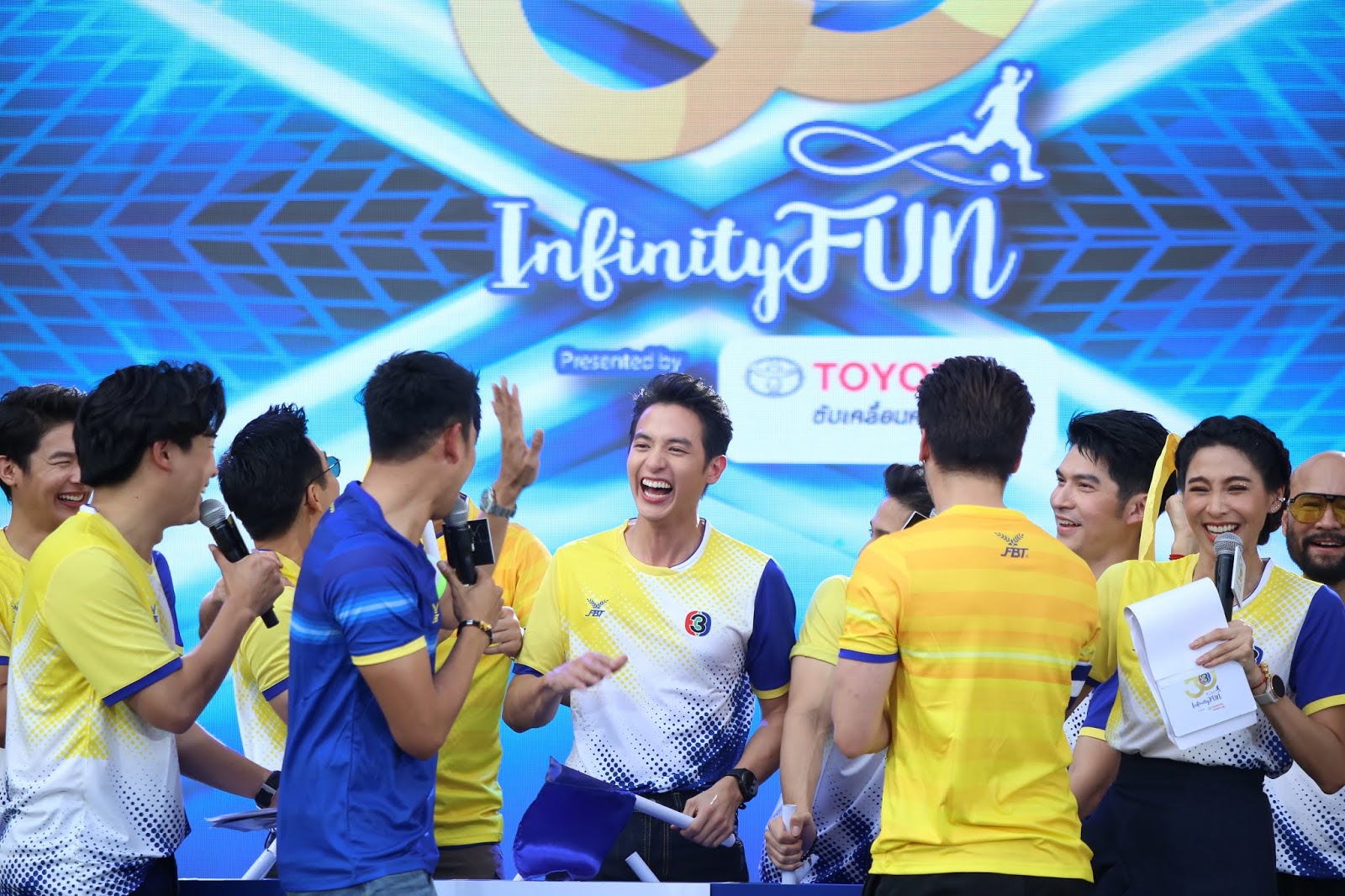 “บอย-เกรท” ขึ้นแท่นกัปตันทีมจับฉลากแบ่งลูกทีมที่รัก “มหกรรมฟุตบอลฉลอง ...