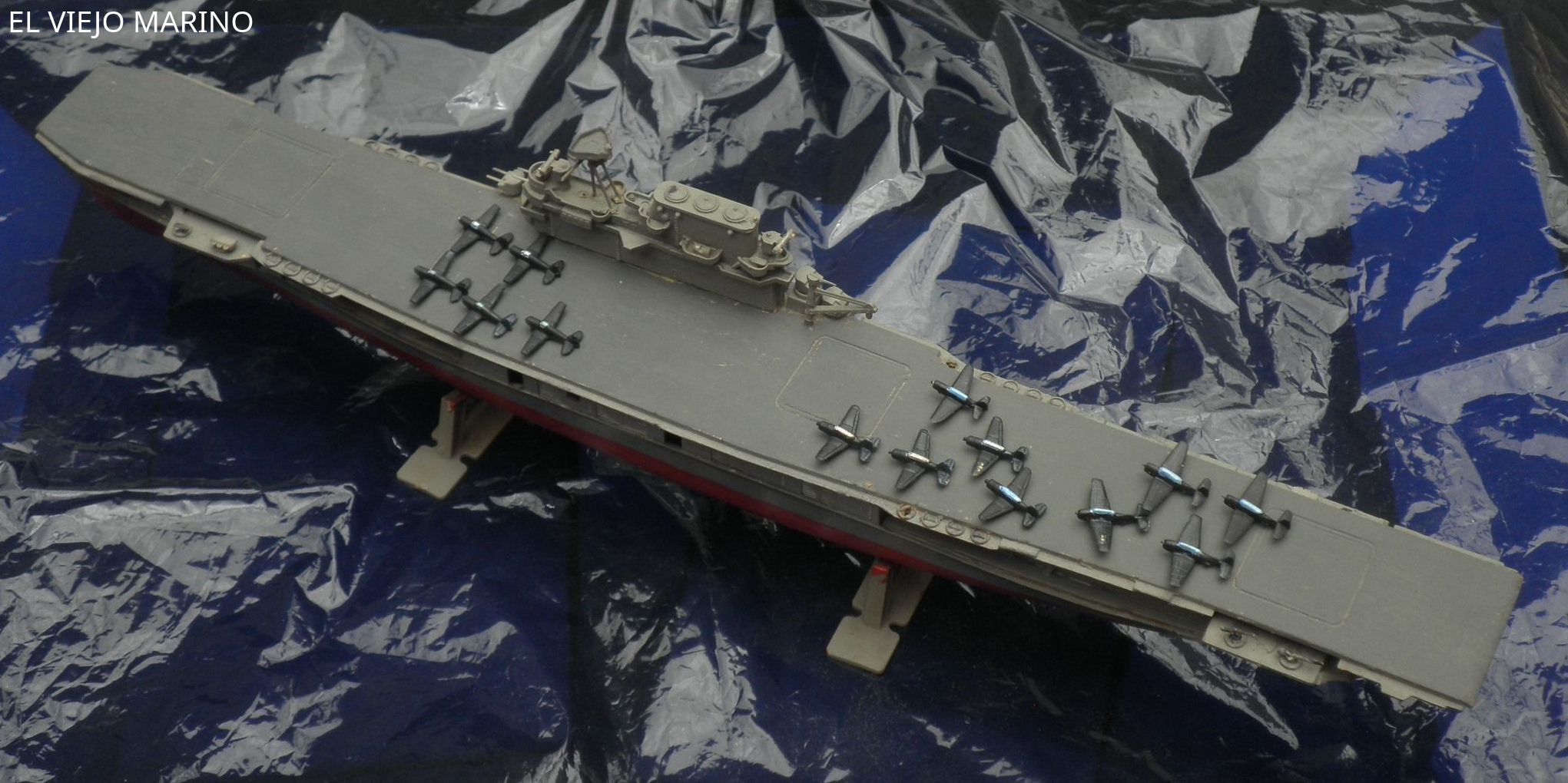 Portaaviones: Reparando el USS Enterprise, Aurora