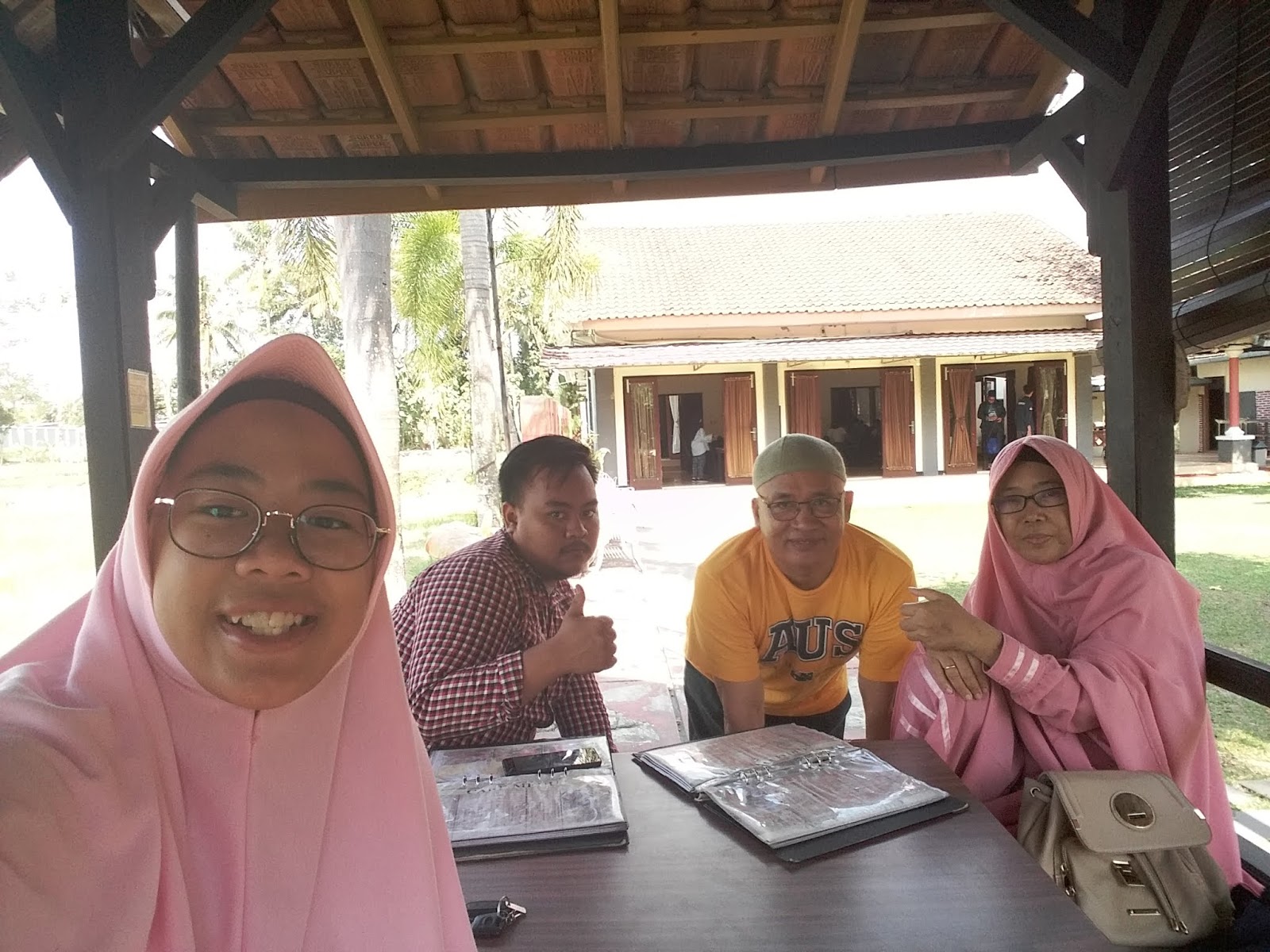 EDY SUSWANTO BUDAYA BANYUMAS: PUTRI CANTIKKU MONDOK DI PONOK PESANTREN ...