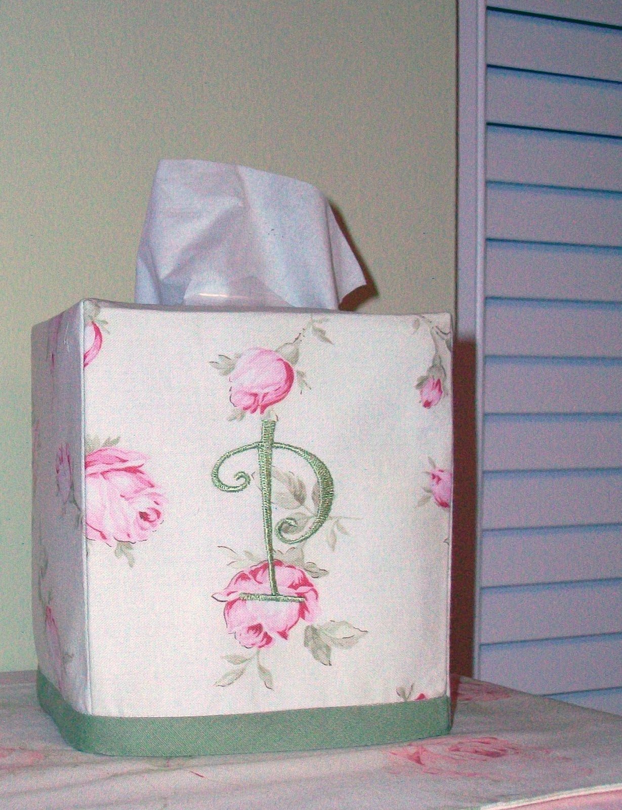 FLY AWAY HOME : Simple tissue box covers