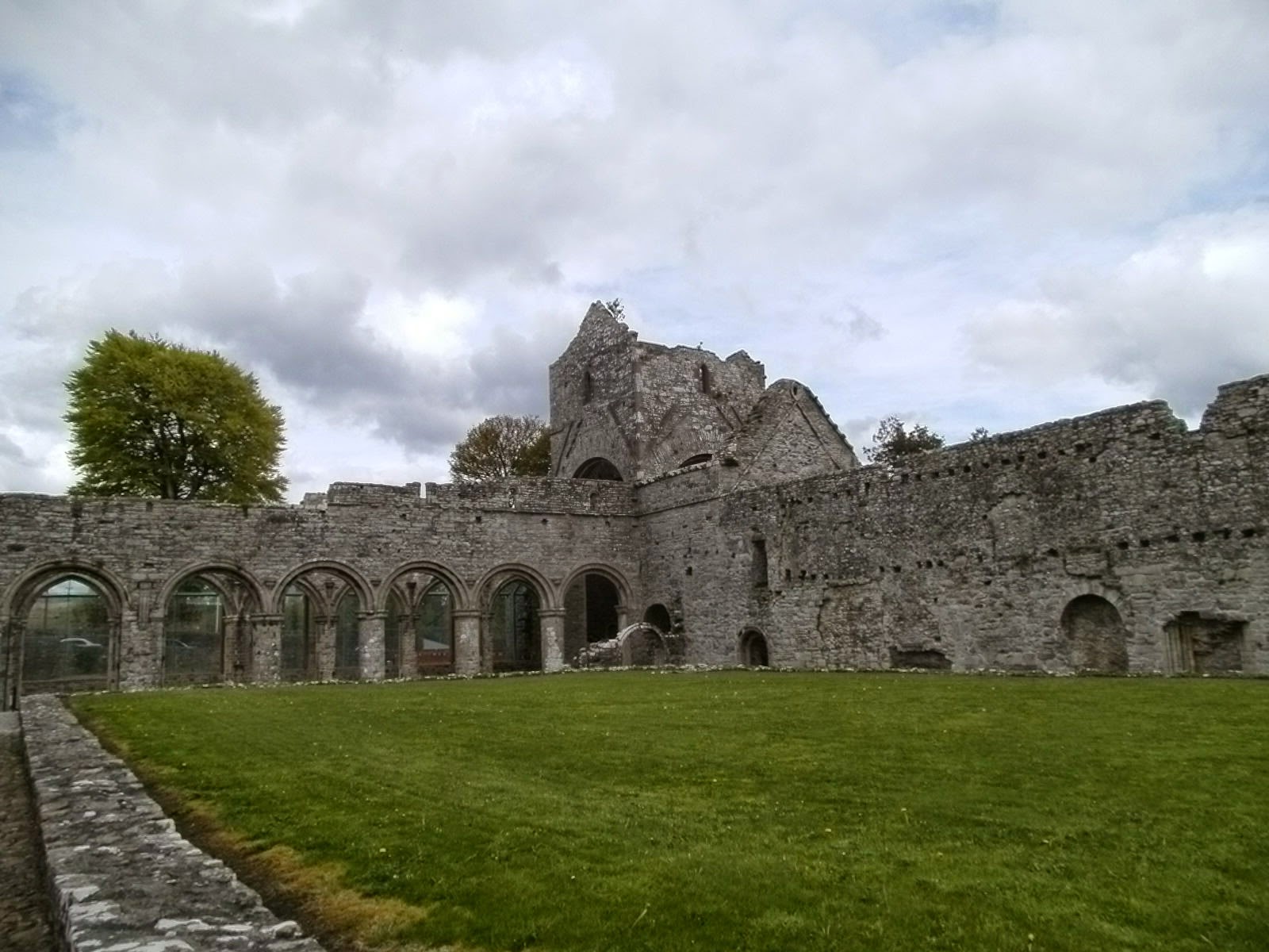 The Scenic West (of Ireland): Boyle Abbey