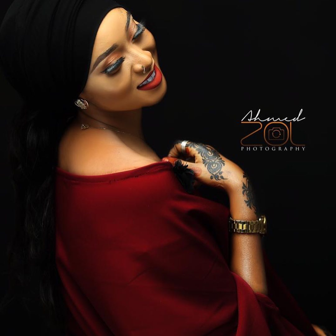 Kalli Zafaffan Hotunan Jaruma Rakiya Musa (Aisha Humaira) Na Zagayowar ...