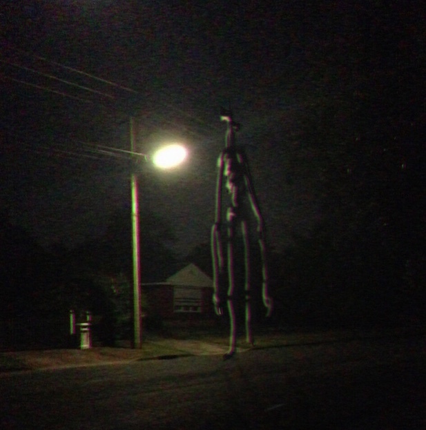 Siren Head | Makhluk Humanoid Berkepala Sirene