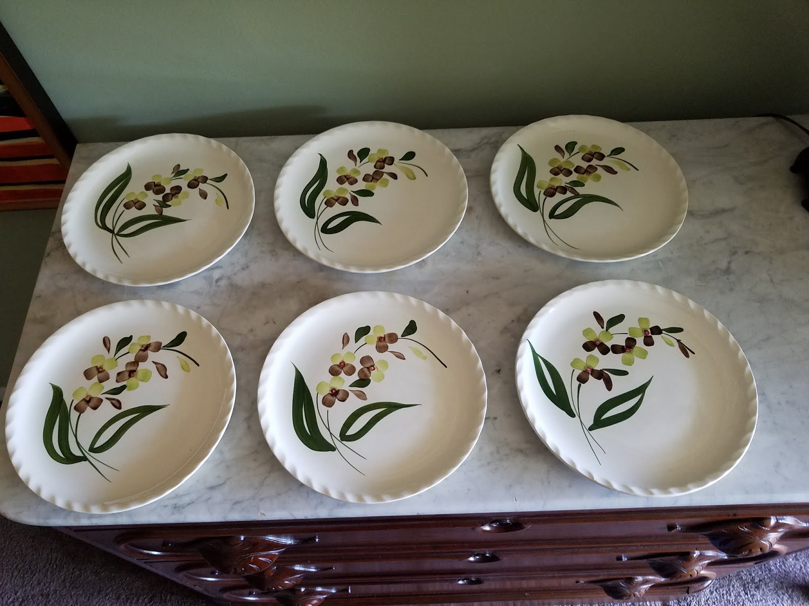 Tomfoolery: Mother's Blue Ridge China