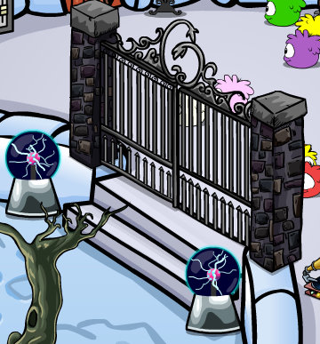 קלאב פינגוויןclub penguin: FIRE PUFFLE