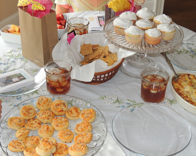 K :) the family historian: Tea Time