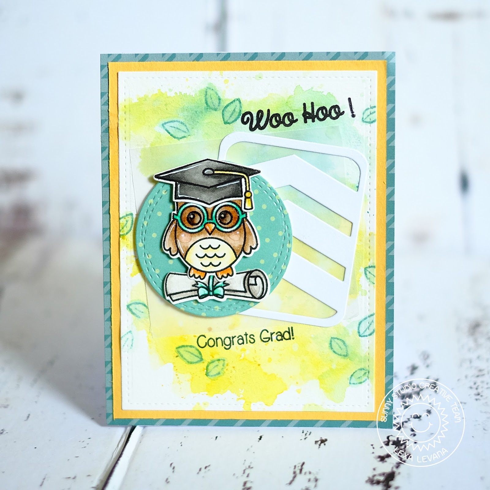 Sunny Studio: Woo Hoo Congrats Grad Card with Lexa