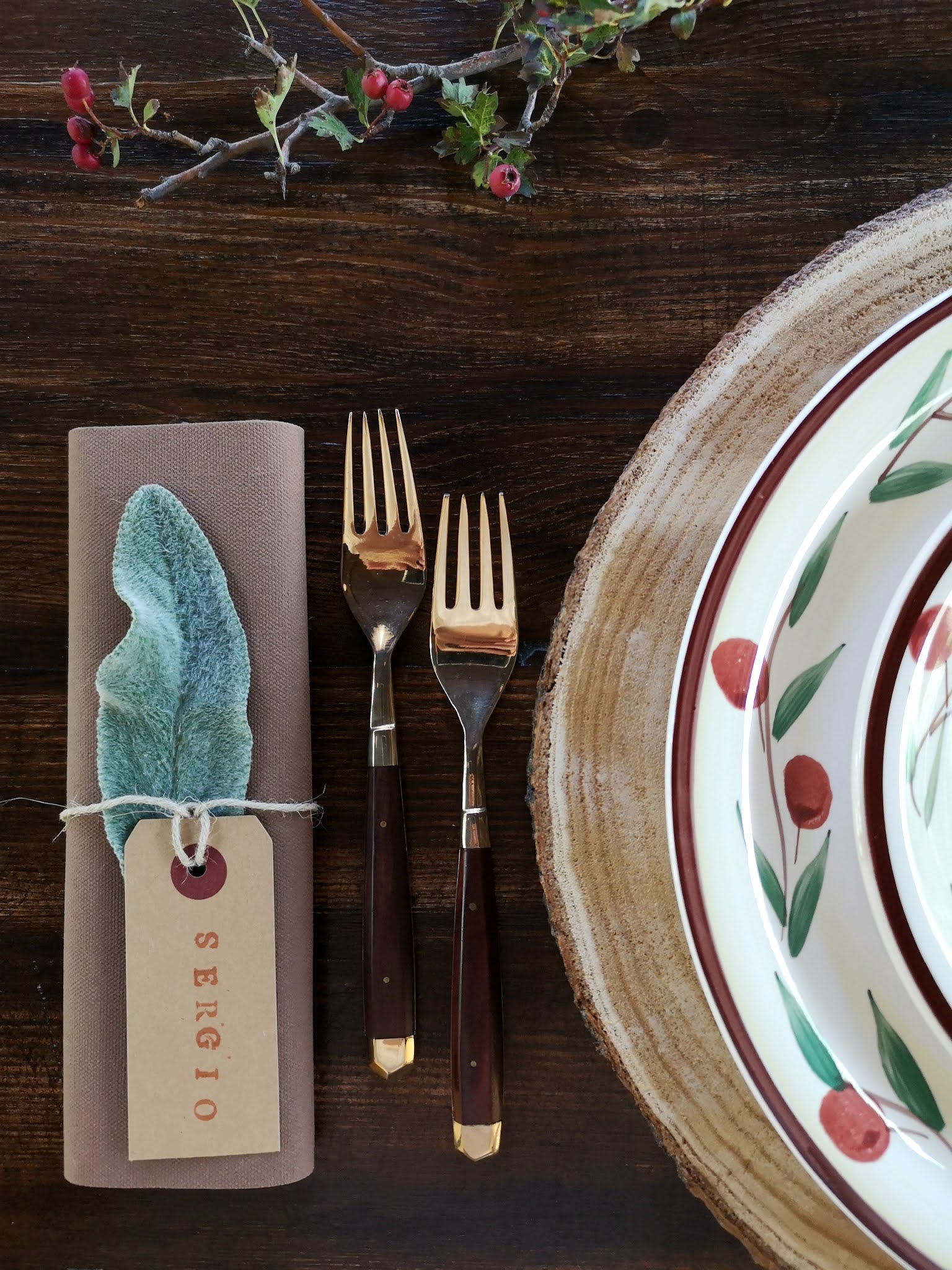 Una tavola rustica per un compleanno al contrario... | BRICIOLE DI SAPORI