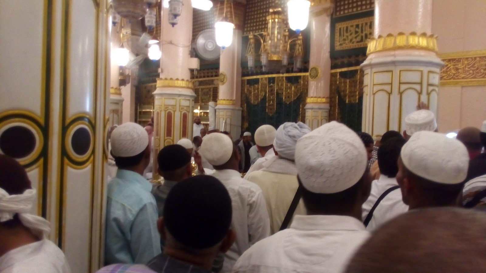 PENGALAMAN UMRAH 2017: KEISTIMEWAAN RAUDHAH DI MASJID NABAWI