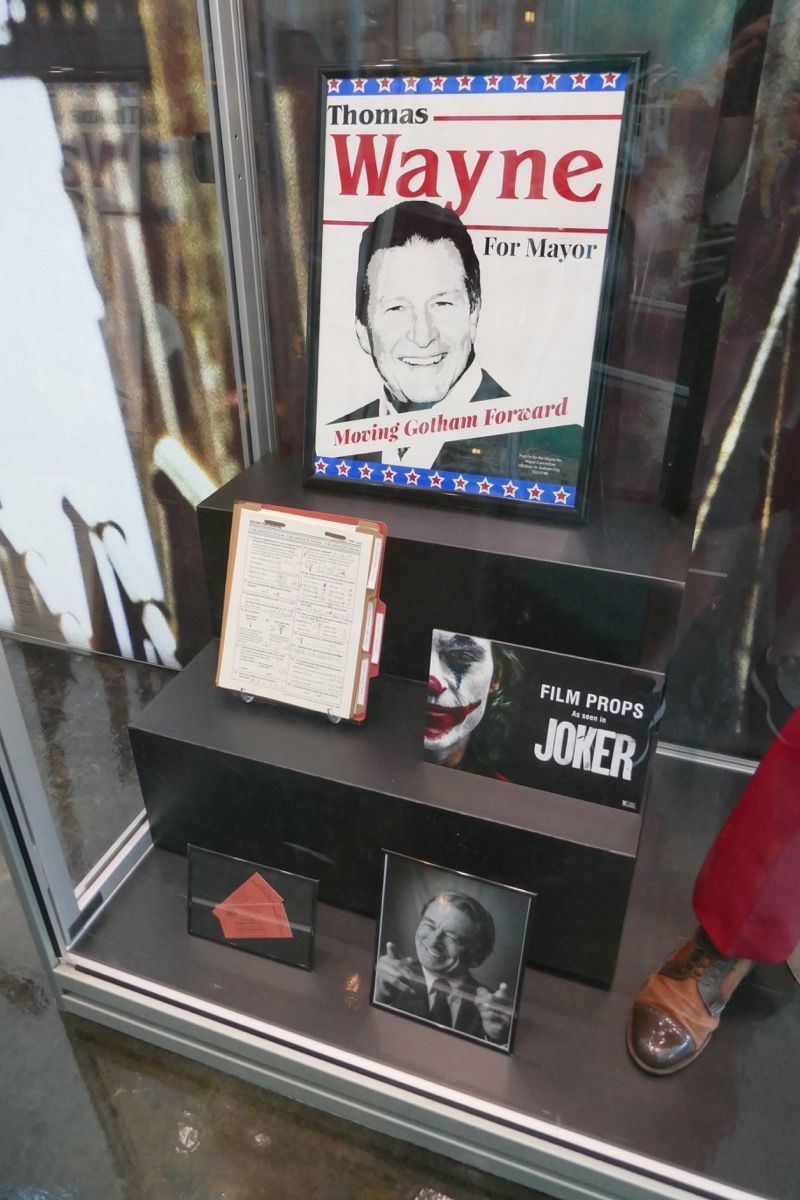 Hollywood Movie Costumes and Props: Joker movie costume worn by Joaquin ...