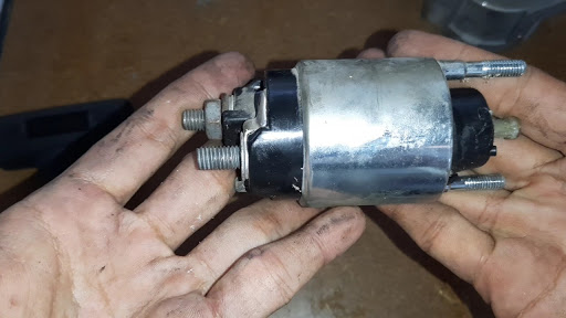 Komponen - Komponen Motor Starter dan Fungsinya