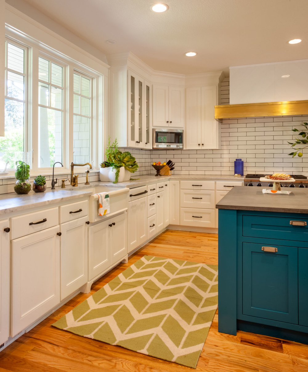 10 Beautiful Kitchen Cabinet Color Ideas That Can Enhance Your Interior ...