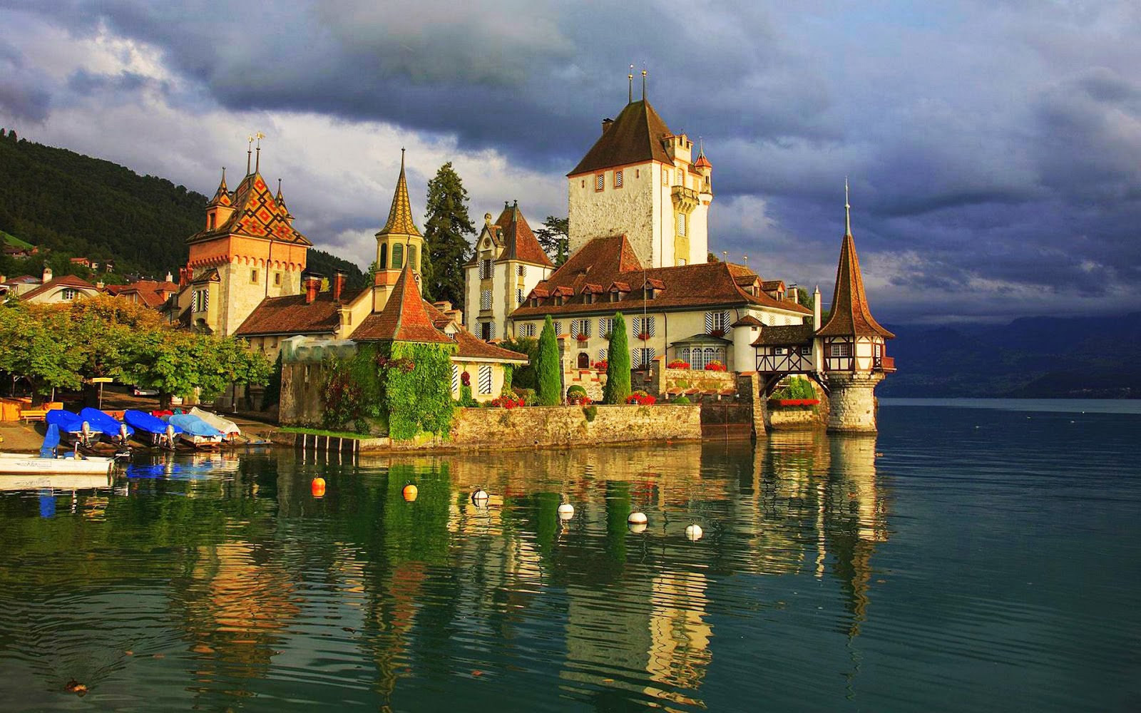 Traveleze: The Fairy Tale Castles Of Switzerland