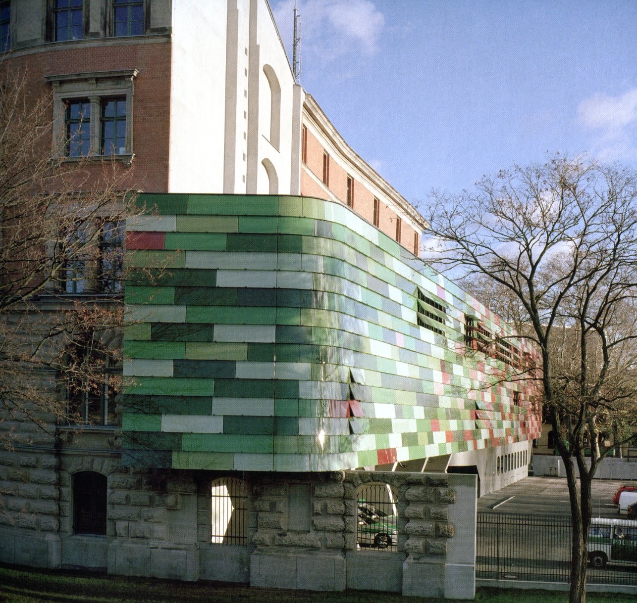 Life In Color: In Full Colour: Recent Buildings and Interiors