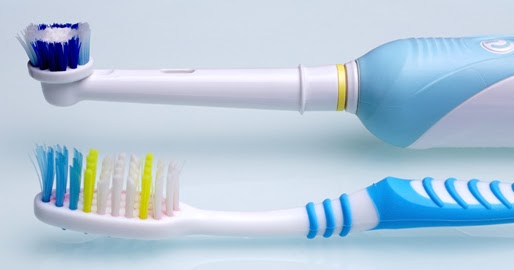 Power Toothbrush or Manual Toothbrush? - Healthy Dent