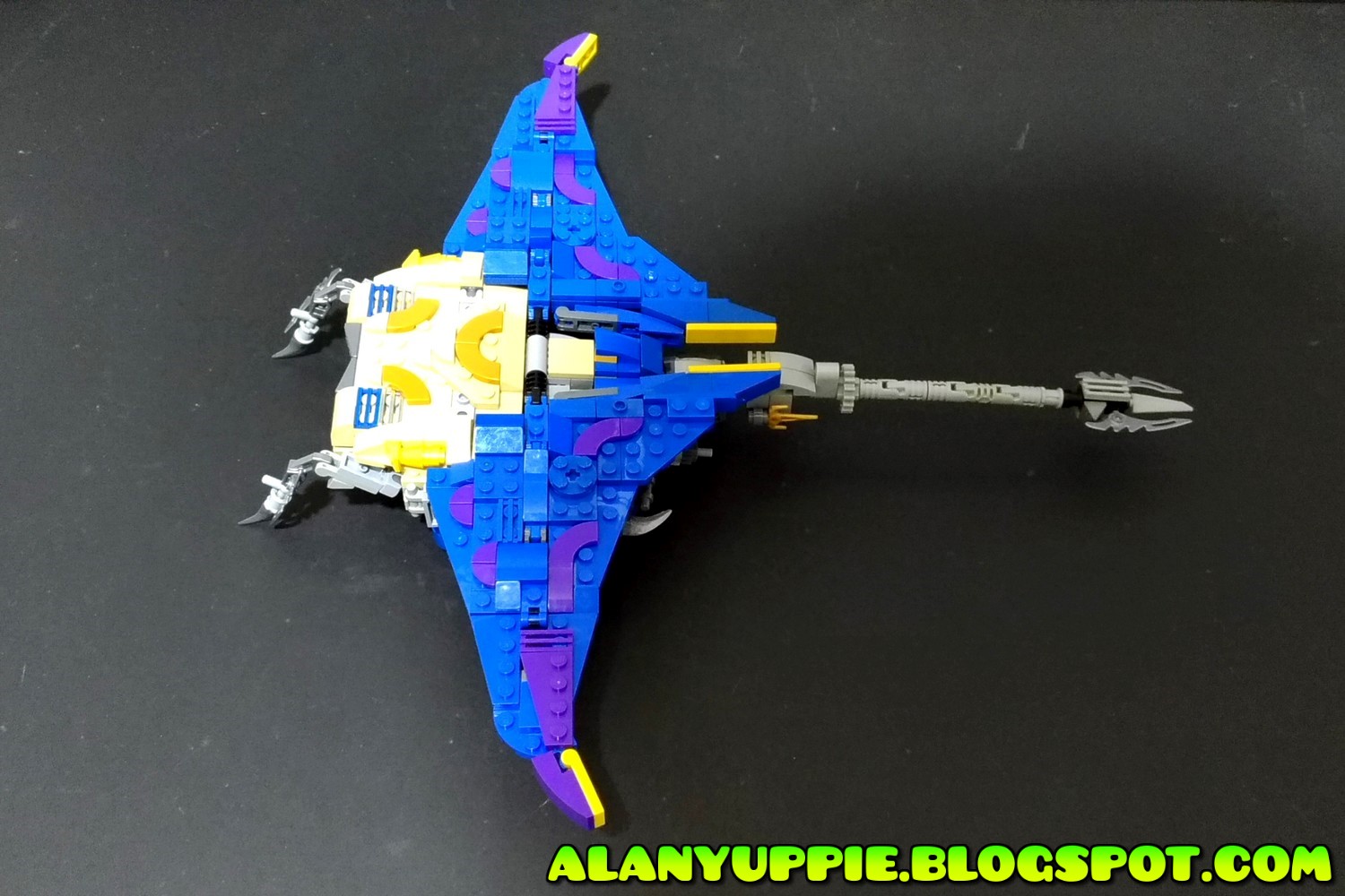 Alanyuppie's LEGO Transformers: LEGO Transformer Depth Charge from ...