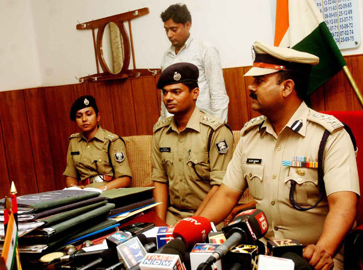 View Patna: Patna Police solve threat calls to Minister case