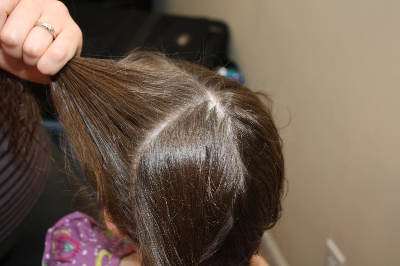 Love my Lists: How to Check for Lice and Nits (& how we get rid of them)