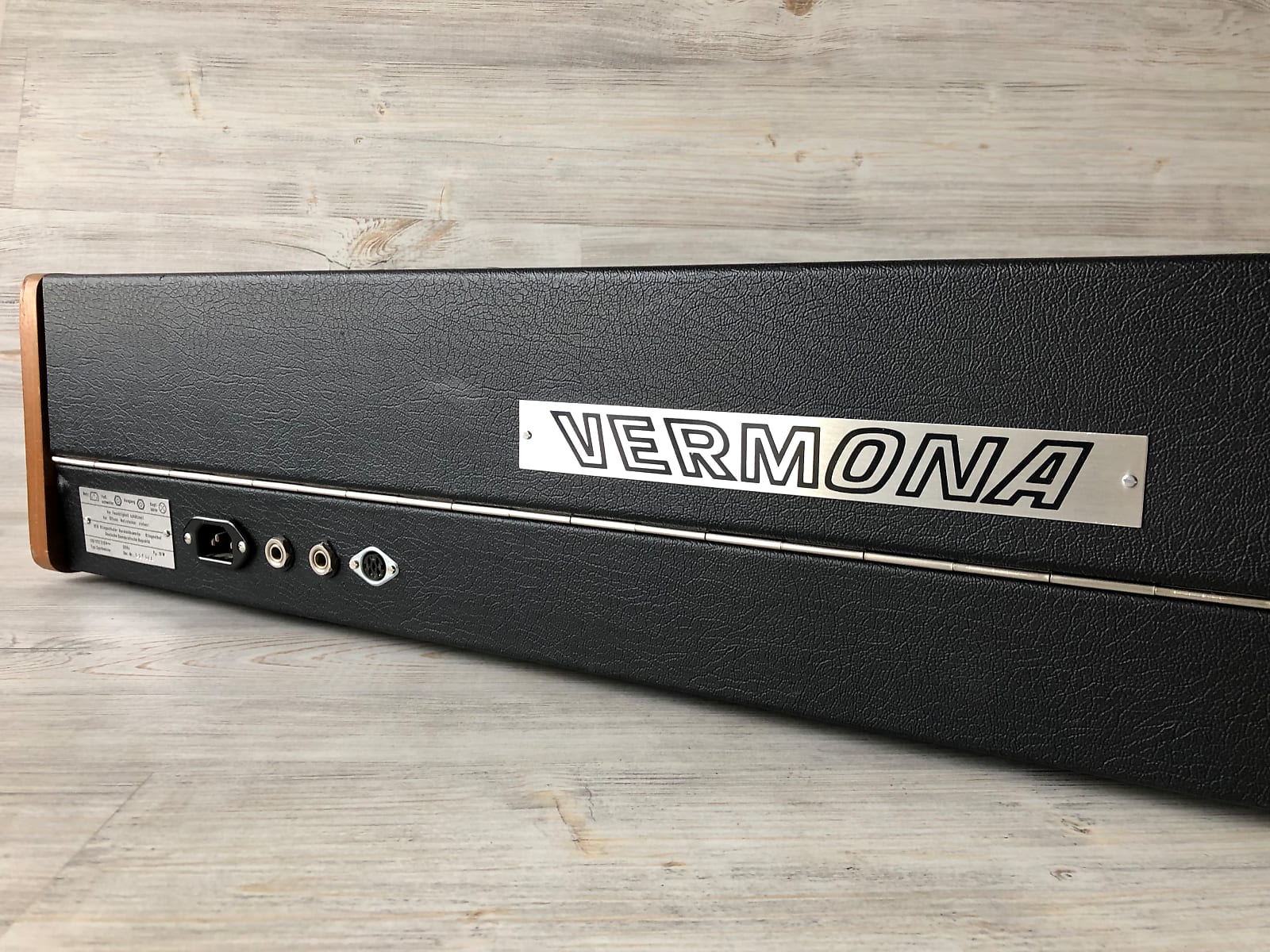 MATRIXSYNTH: Vermona Synthesizer SN 214066