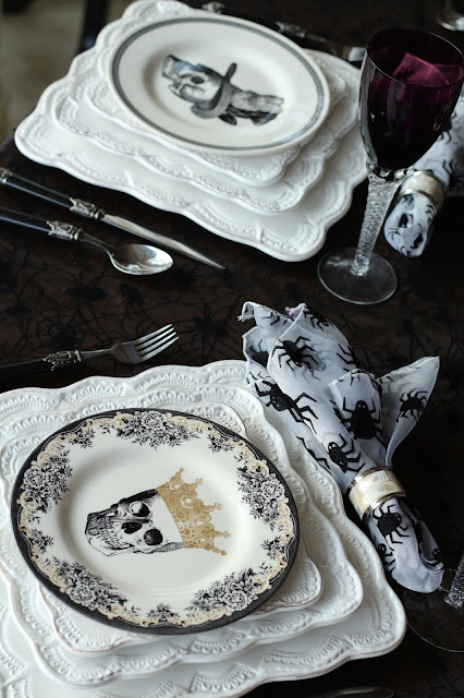 Halloween Costume Party Table - Purple Chocolat Home