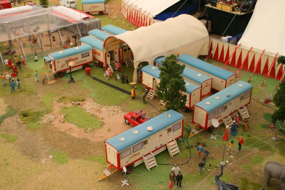 Circusmodellbau: Jet Circus 1:50