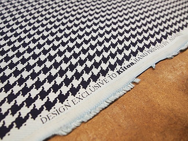 Samina: Kiton, Tie story