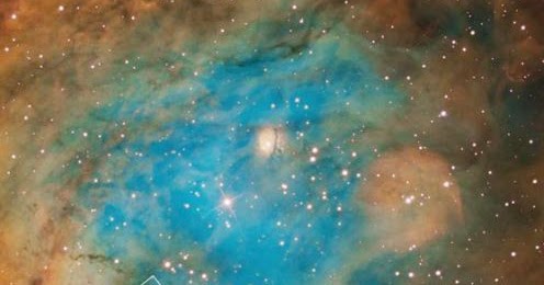 A Través del Uniberto: Vistas de la Nebulosa Cabeza de Mono
