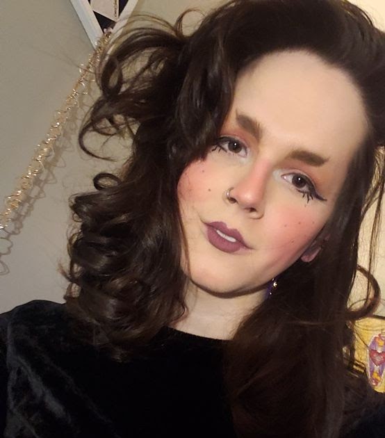 The Heroines of My Life: Interview with Violet-Jane