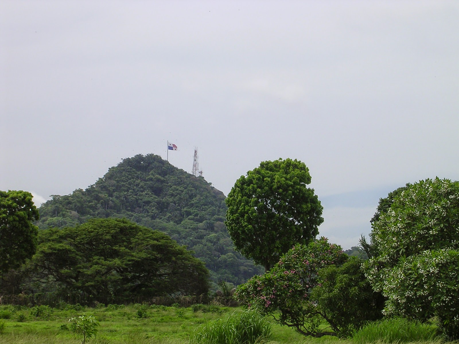 Panamá "Lugares de Interés": CERRO ANCÓN
