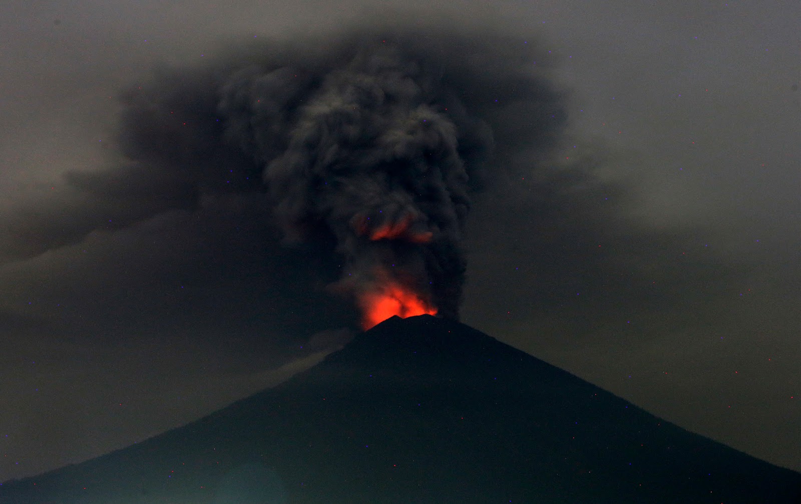 Mount Agung Volcano Eruption | Earth Blog