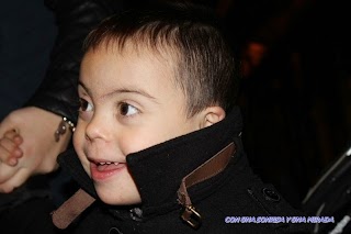 CON UNA SONRISA Y UNA MIRADA - Síndrome de Down