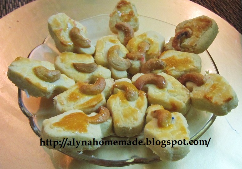 Alyna Lyn's Homemade: BISKUT GAJUS TRADISIONAL