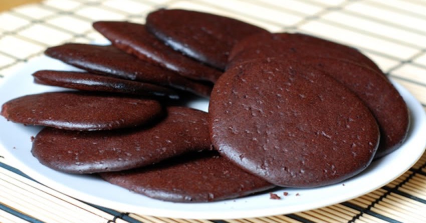 RECEITA DE BISCOITO DE CHOCOLATE LOW CARB SEM FARINHA