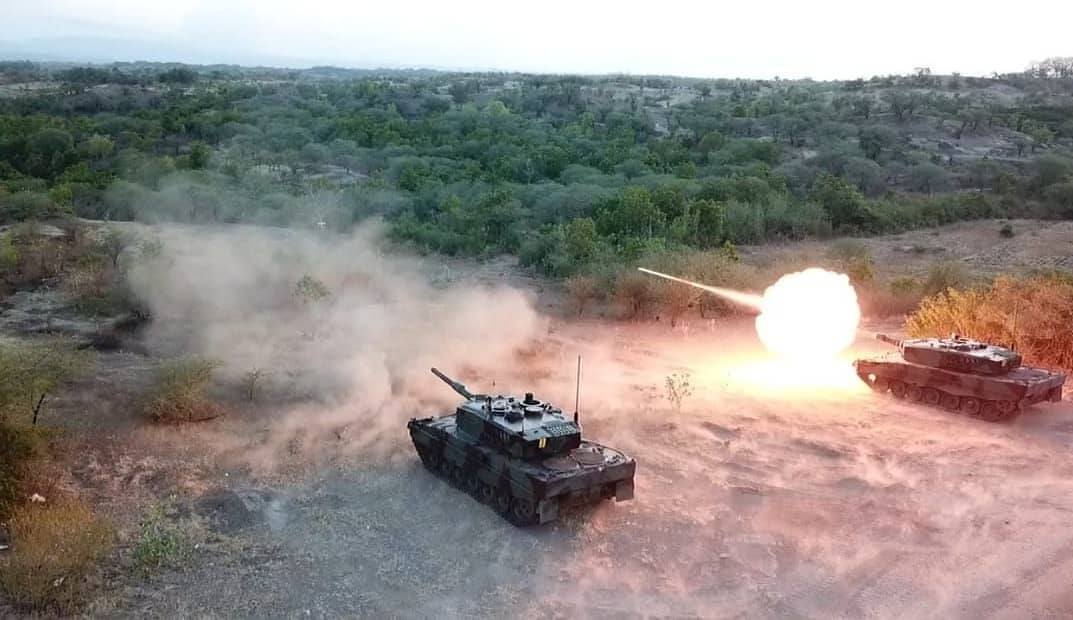 DEFENSE STUDIES: Prajurit Yonkav 8 Kostrad Asah Kemampuan Menembak ...