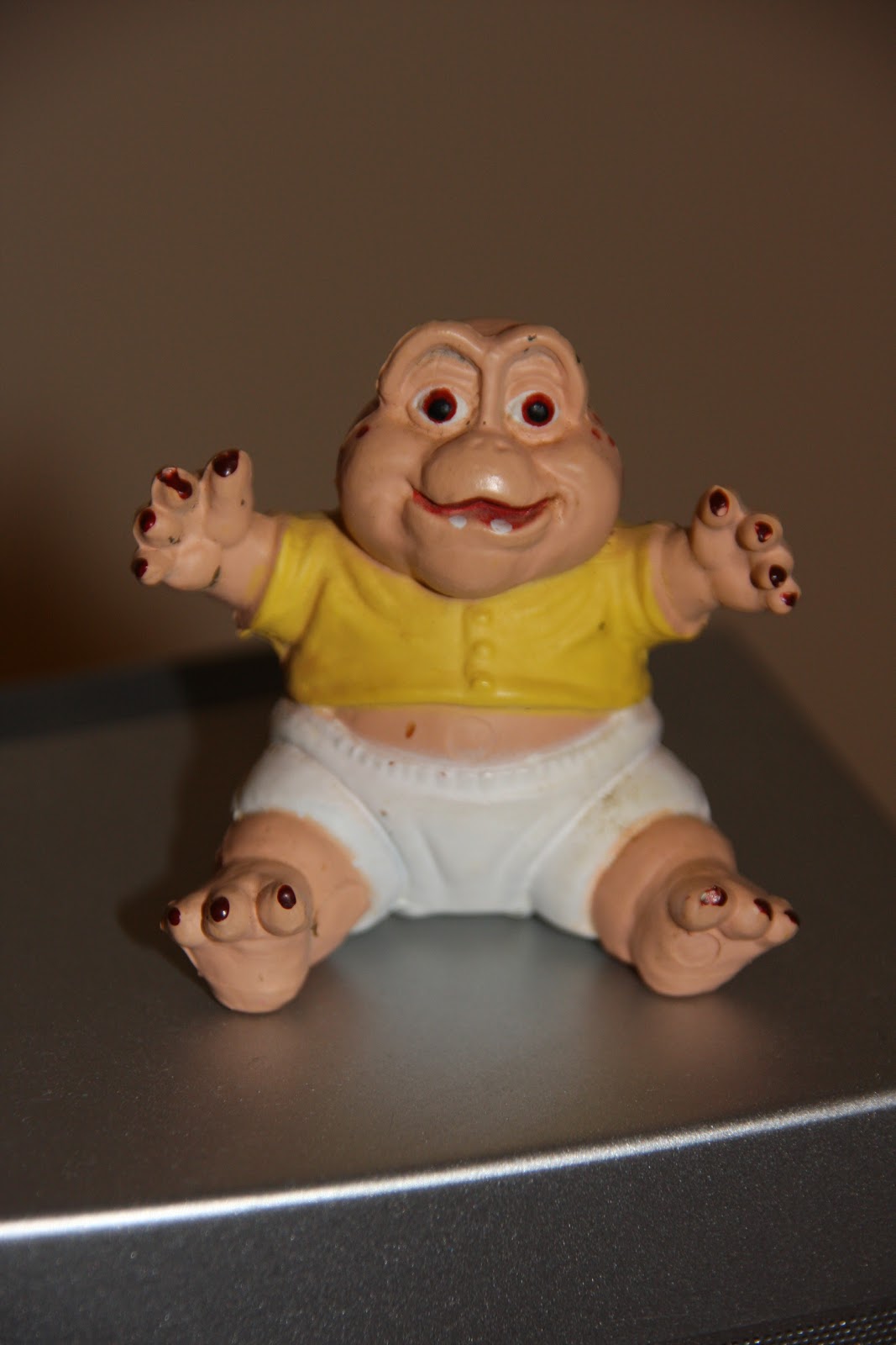 My little figurine collection: Baby Sinclair