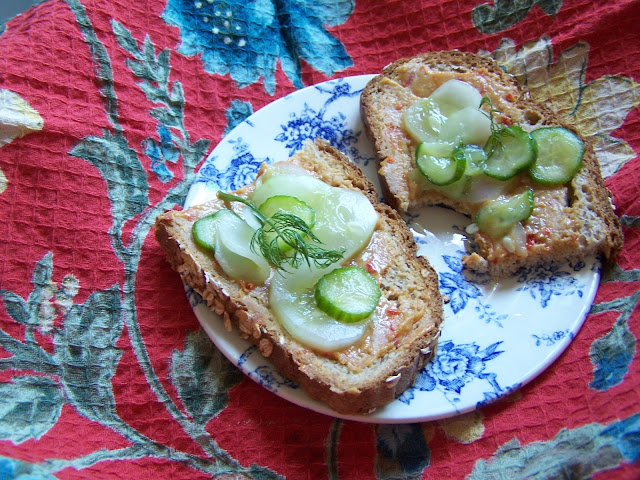 Somethings Old, New, Green, Redo!: Danish Fresh Dill pickles