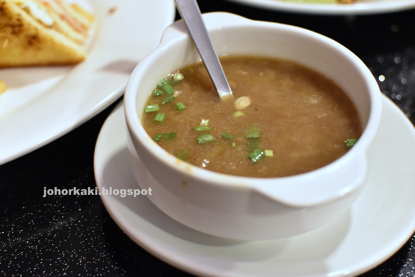 Lemon Tree Homegrown Family Friendly Restaurant in Taman Melodies ...