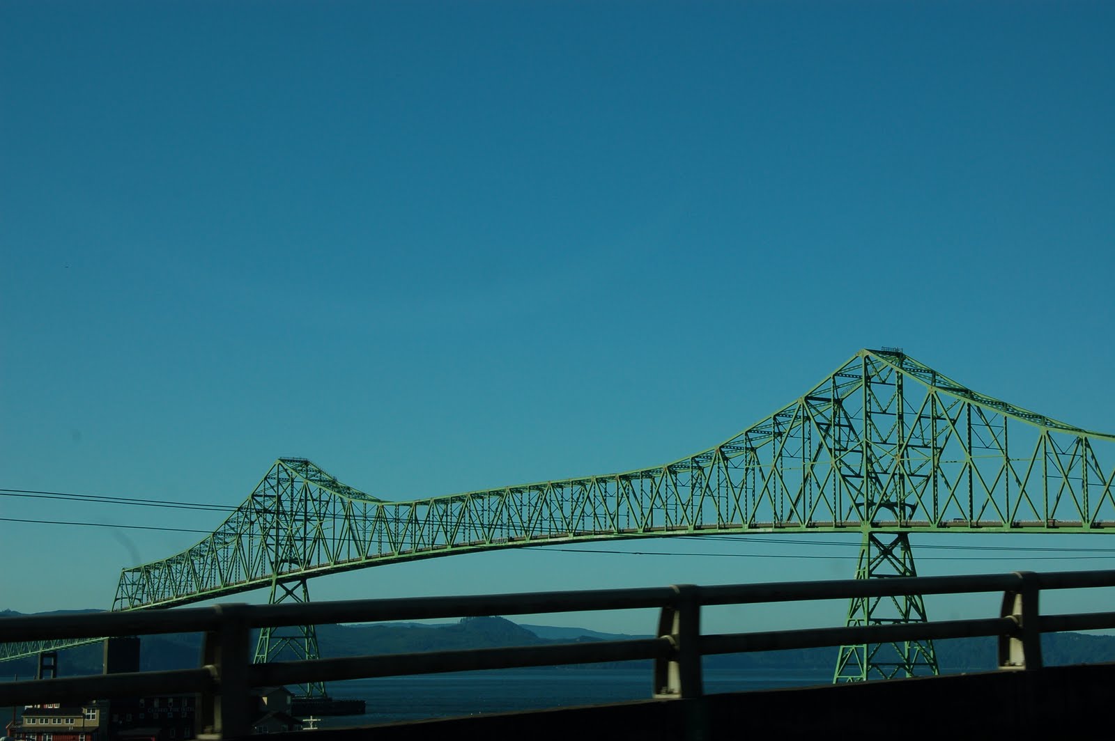 The Tovar Times: The Astoria Bridge