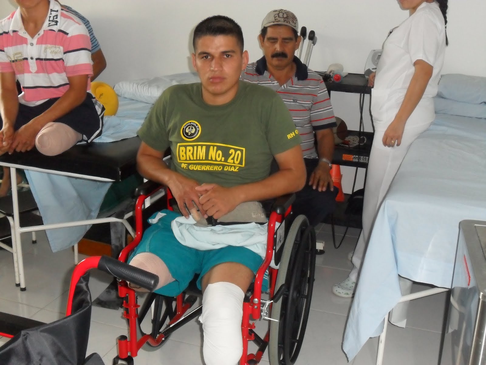 nuestros heroes: TERAPIAS A LOS SOLDADOS AMPUTADOS