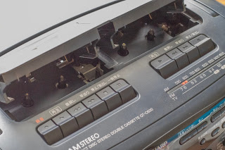SHARPのCDラジカセQT-C600を手に入れたので分解清掃 - 省吾のブログ～分解雑記日記