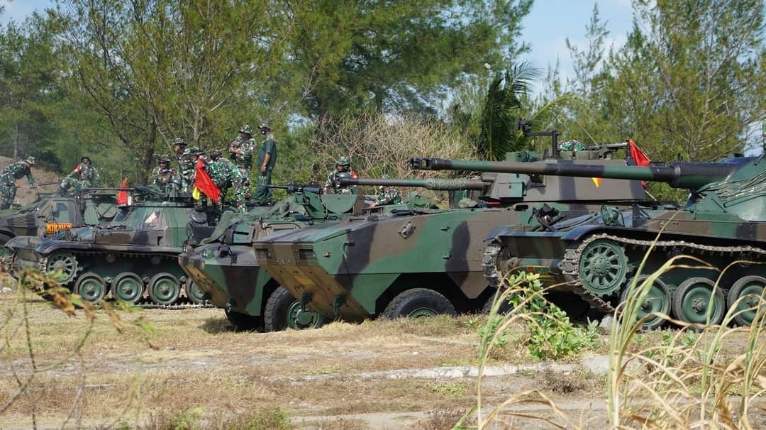 DEFENSE STUDIES: Kikav 2/JRTR Adakan Latihan Menembak Senjata Berat