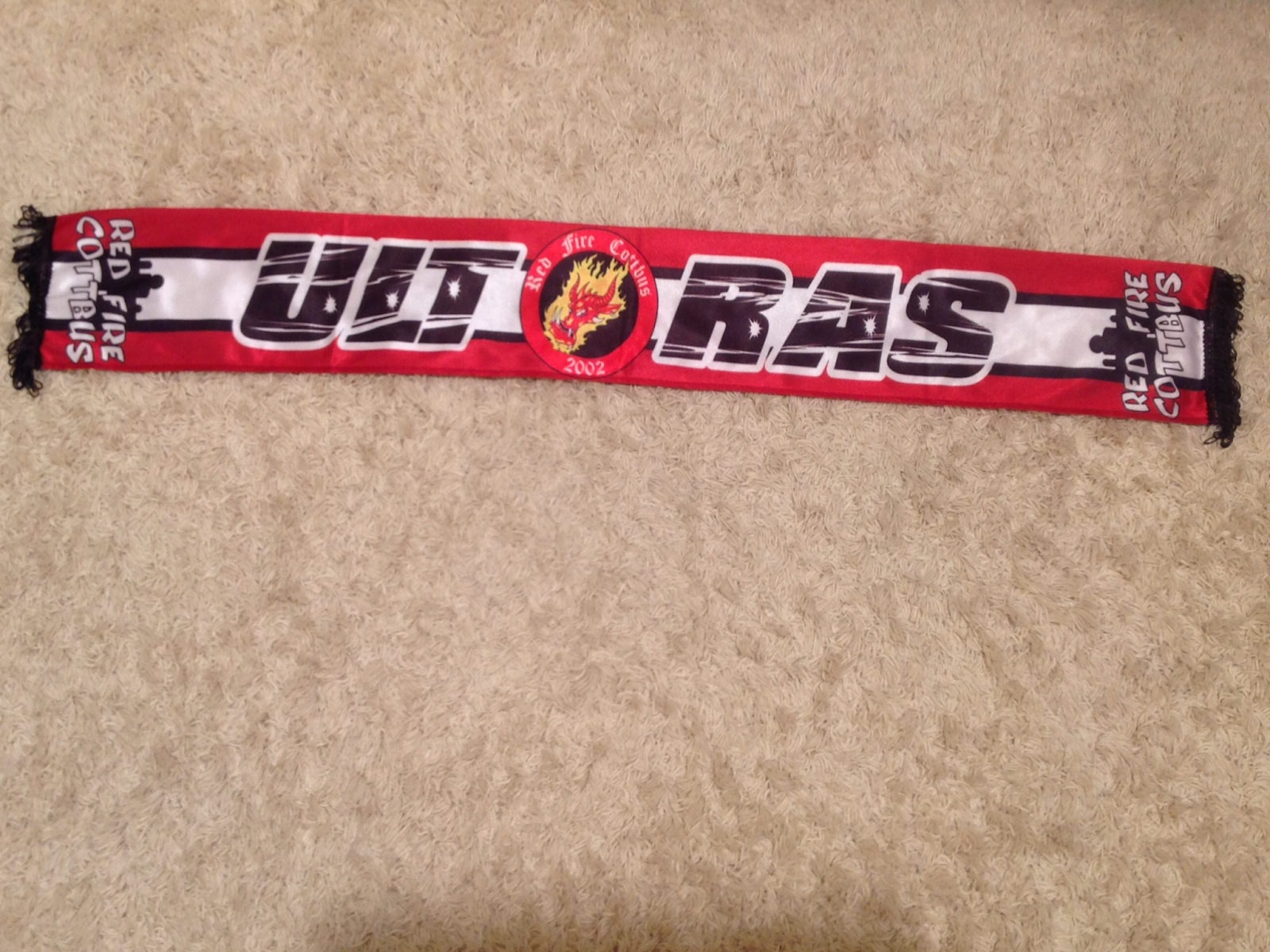 hans schals scarves: ultras seidenschals INFERNO - ULTRAS - RED FIRE ...