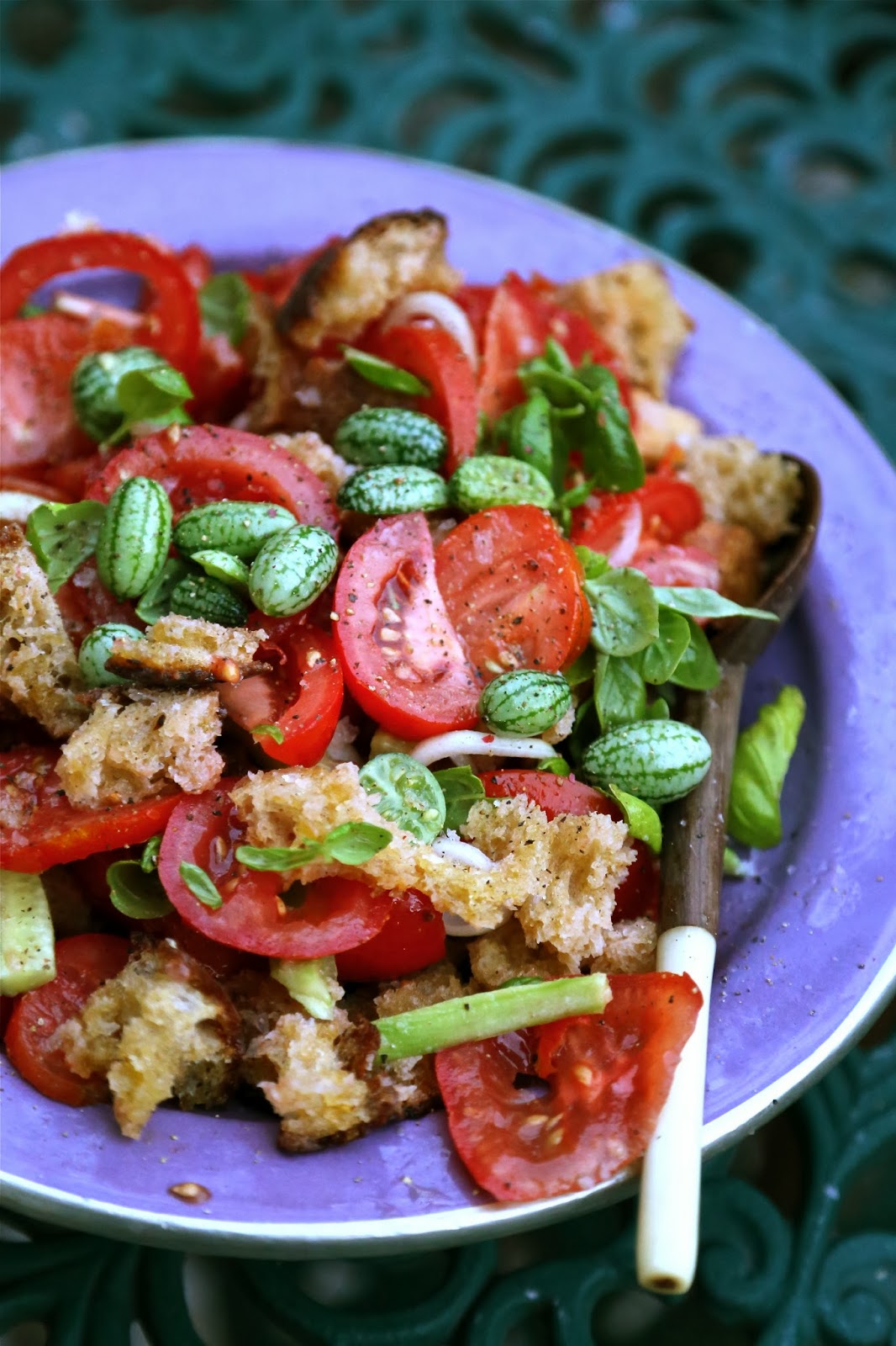 Secret Garden Club: Recipe for Panzanella salad with mouse melons