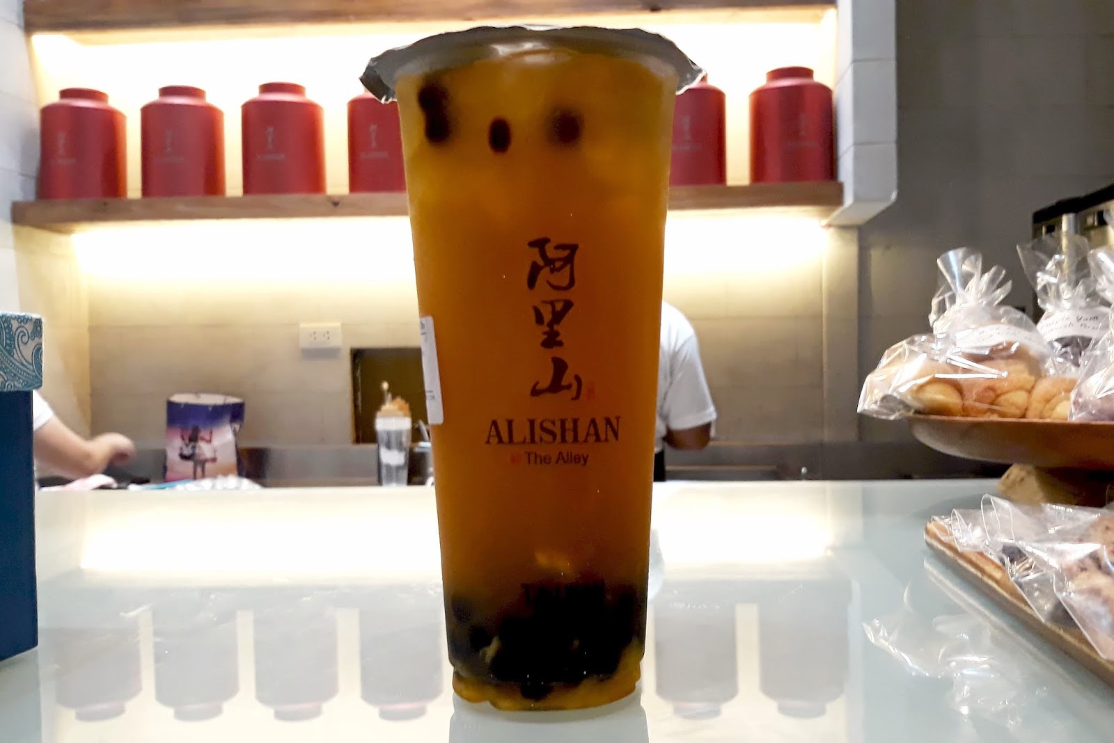 Sand Under My Feet: Alishan at The Alley - BGC