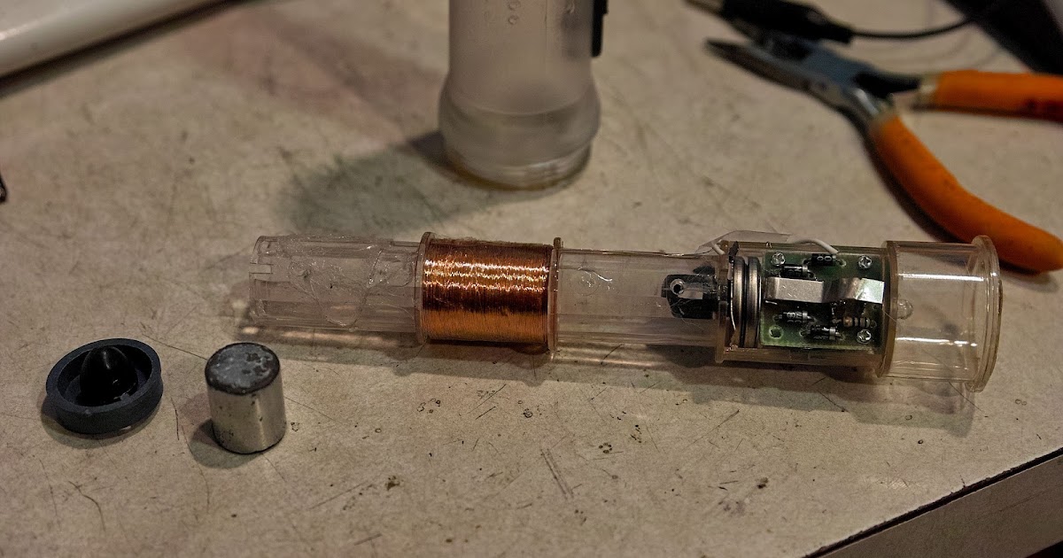 KA7OEI's blog: A mechanically-powered capacitor flashlight?