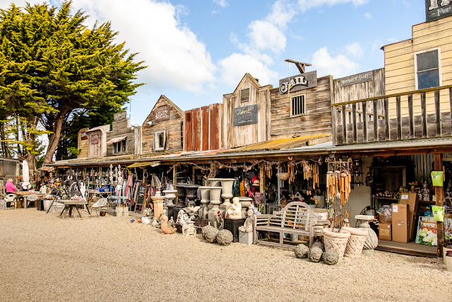 MMPhoto: Riverstone castle